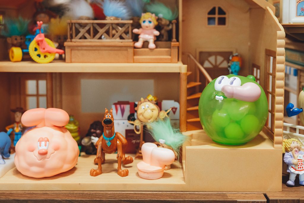 怪誕宇宙的造物主！藝術家 KINGJUN 用「醜」插畫征服地球人，散播快樂病毒是最好玩的事・Wacom Club 會員俱樂部